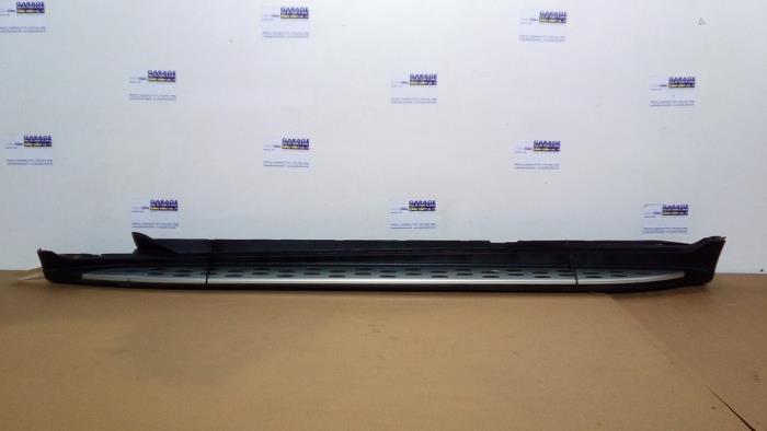 Mercedes GLC-Klasse Dorpels links voorraad | Onderdelenlijn.nl