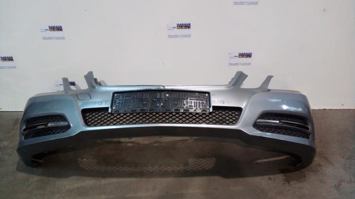 Voorbumpers met artikelnummer A2128801740 voorraad