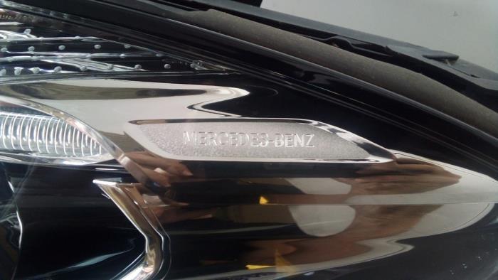 Koplamp links Mercedes CLA 2.0 CLA-220 Turbo 16V - A1179067800