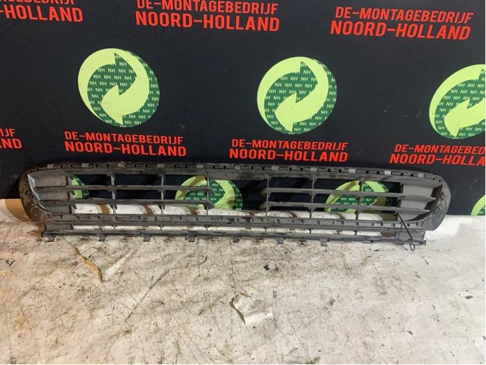 Bumper Roosters met artikelnummer 5G0853677 voorraad