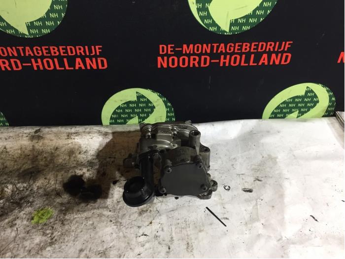 Oliepomp Volkswagen Golf - 04L145208D