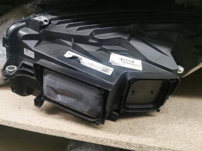 Koplamp rechts Mercedes GLC - A2539065201 MERCEDES
