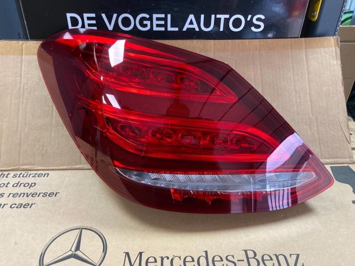 Achterlichten links met artikelnummer A2059060357 voorraad