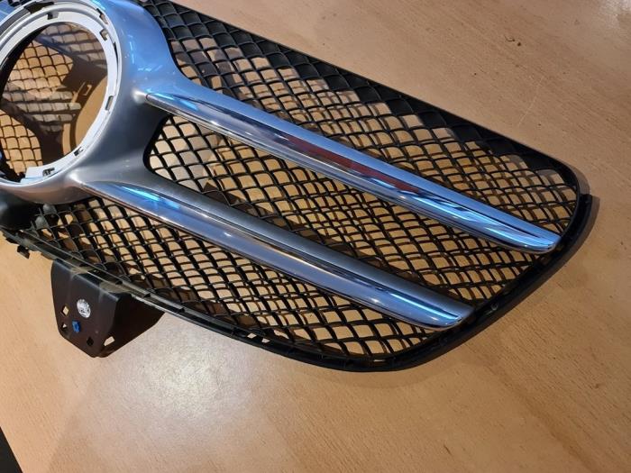 Grille Mercedes V 9051 - A4478881700 - De Vogel Auto's B.V.