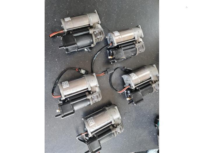 Luchtpomp (Vering) Mercedes C-Klasse - A0993200004 WABCO