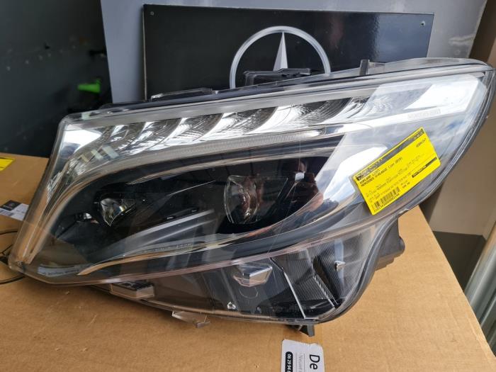 Koplamp links Mercedes V - A4479069700 MERCEDES