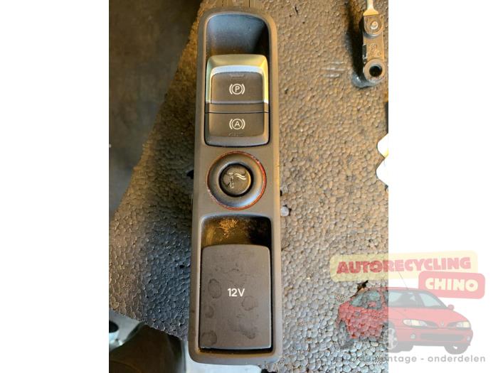 Audi Q3 Handrem schakelaars voorraad | Onderdelenlijn.nl