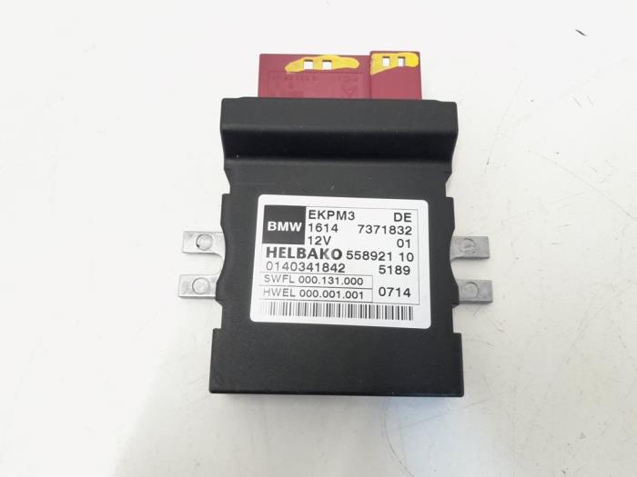 ADM brandstof module BMW X5 xDrive 40d 3.0 24V - 16147371832
