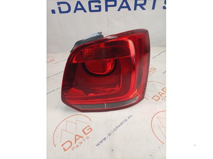 Achterlichten rechts met artikelnummer 6R0945096 voorraad