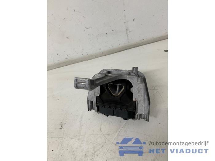 Motorsteunen met artikelnummer 2Q0199262 voorraad