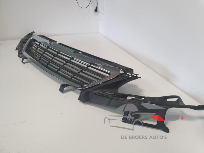 Peugeot 308 Grills voorraad | Onderdelenlijn.nl