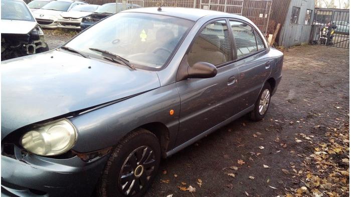 Kia Rio 1.3 RS,LS Sloopvoertuig (2002, Blauw)