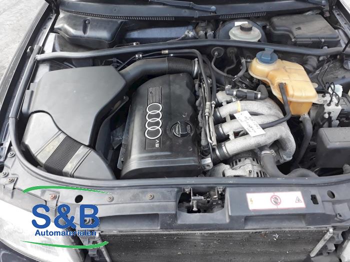 Audi A4 1.8 20V Sloopvoertuig (1996, Blauw) Schaap & Bron