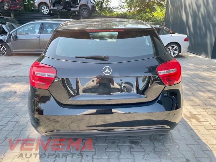 Mercedes A 1.5 A-160 CDI, A-160d 16V Sloopvoertuig (2014, Metallic, Zwart)