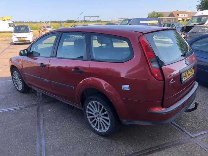 Ford Focus 2 Wagon 1.6 16V Sloopvoertuig (2006, Rood)
