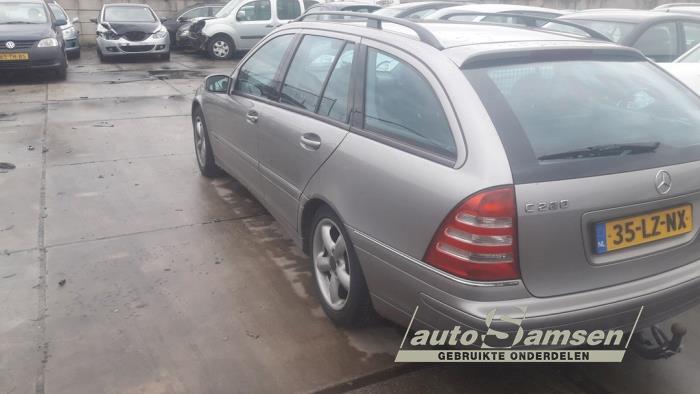 Mercedes C Combi 2.2 C-220 CDI 16V Sloopvoertuig (2003, Grijs)
