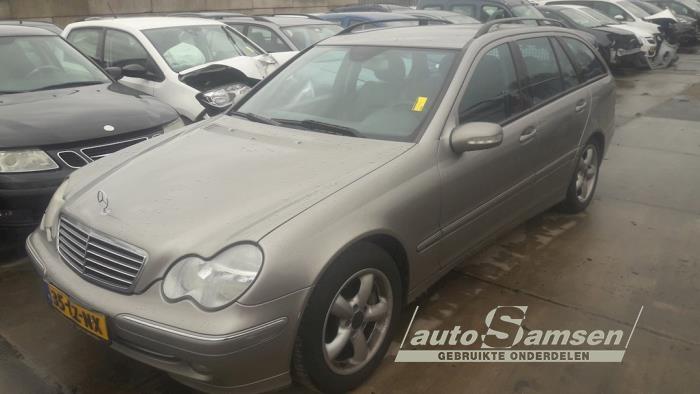 Mercedes C Combi 2.2 C-220 CDI 16V Sloopvoertuig (2003, Grijs)