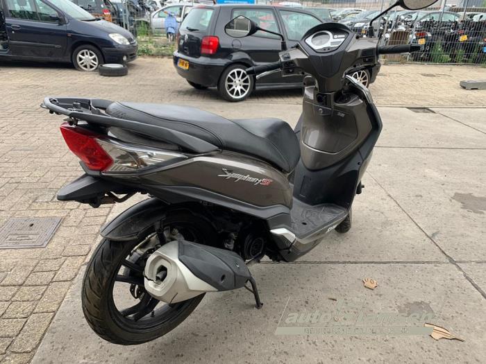 Sym Symphony Scooter (Sloopvoertuig, 2016, Graniet)