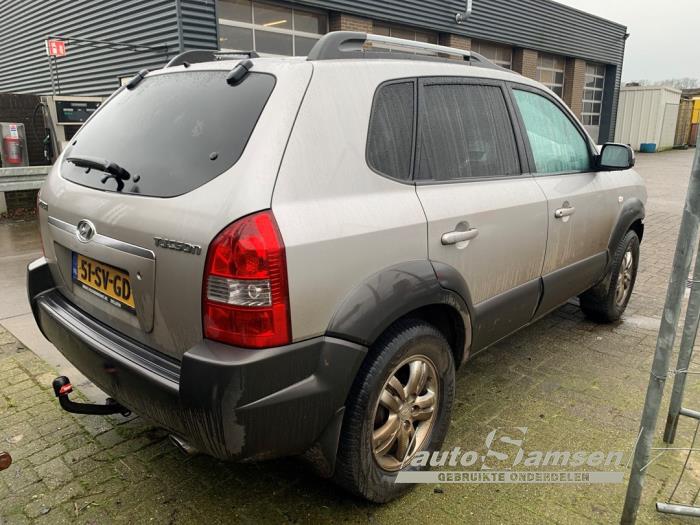 Hyundai Tucson 2.0 16V CVVT 4x2 Schadevoertuig (2006, Grijs)