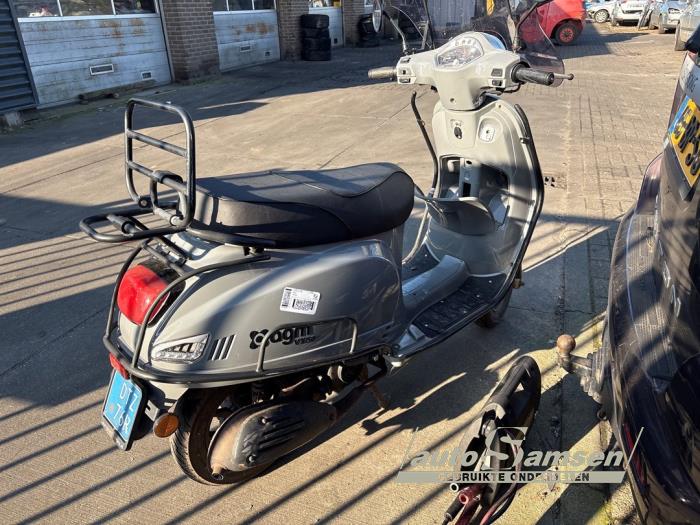 AGM VX50 Scooter (Sloopvoertuig, 2019, Graniet) Auto Samsen B.V.
