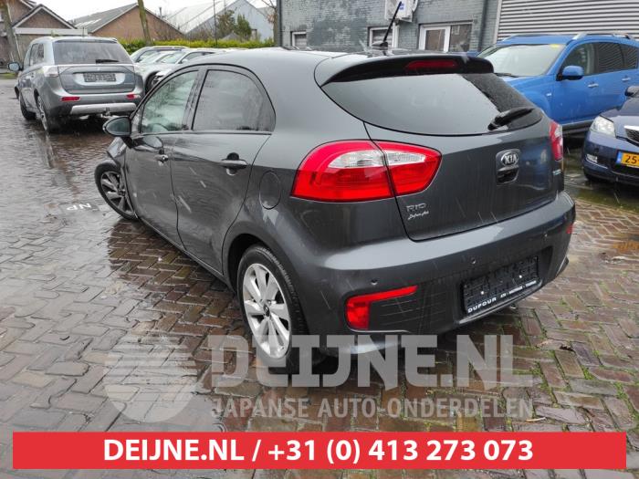 Kia Rio III 1.2 CVVT 16V Sloopvoertuig (2016, Grijs)