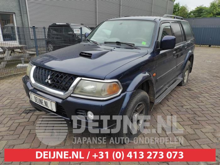Mitsubishi Pajero Sport 2.5 TD GLS Schadevoertuig (2004, Blauw)
