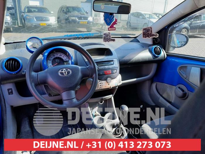 Toyota Aygo 1.0 12V VVT-i Sloopvoertuig (2009, Blauw)