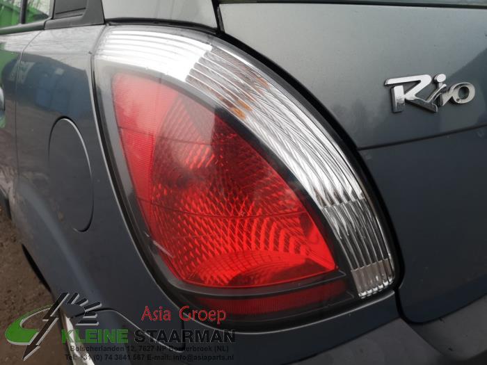 Kia Rio II 1.6 CVVT 16V Sloopvoertuig (2007, Grijs)