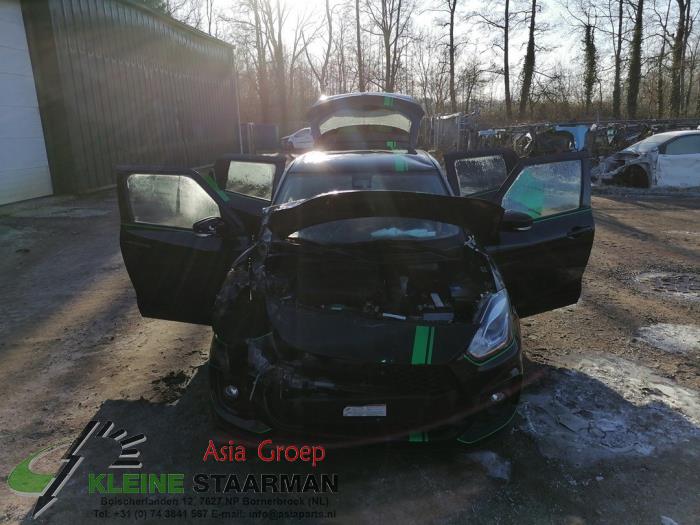 Suzuki Swift 1.4 Booster Jet Sport Turbo 16V Sloopvoertuig (2019, Zwart)