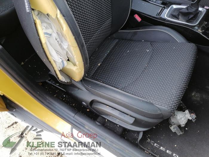 Kia Xceed 1.6 CRDi 16V 136 Eco-Dynamics+ Sloopvoertuig (2021, Geel)