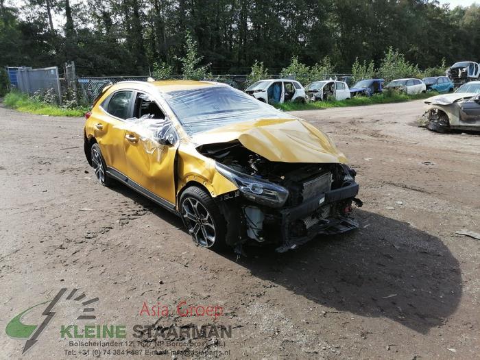 Kia Xceed 1.6 CRDi 16V 136 Eco-Dynamics+ Sloopvoertuig (2021, Geel)