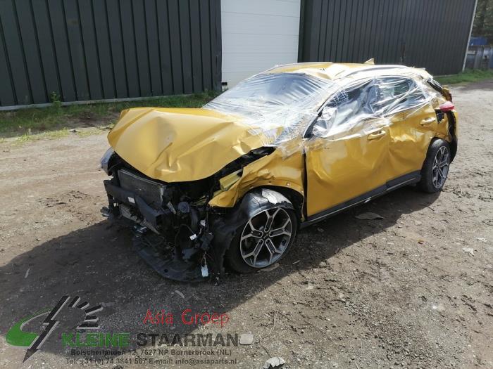 Kia Xceed 1.6 CRDi 16V 136 Eco-Dynamics+ Sloopvoertuig (2021, Geel)