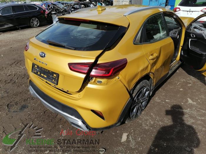 Kia Xceed 1.6 CRDi 16V 136 Eco-Dynamics+ Sloopvoertuig (2021, Geel)