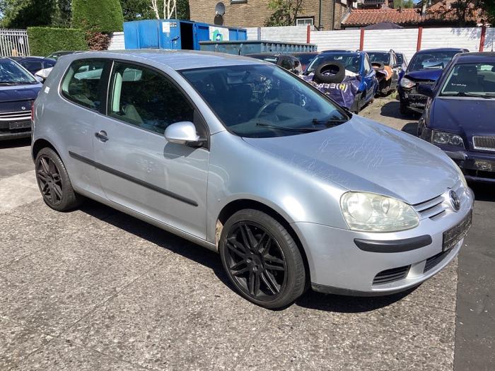 Volkswagen Golf V 1.6 Sloopvoertuig (2005, Grijs) Gebr Opdam B.V.