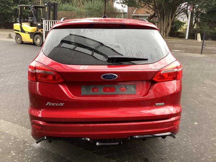 Ford Focus 3 Wagon 1.0 Ti-VCT EcoBoost 12V 125 Sloopvoertuig (2018, Rood)