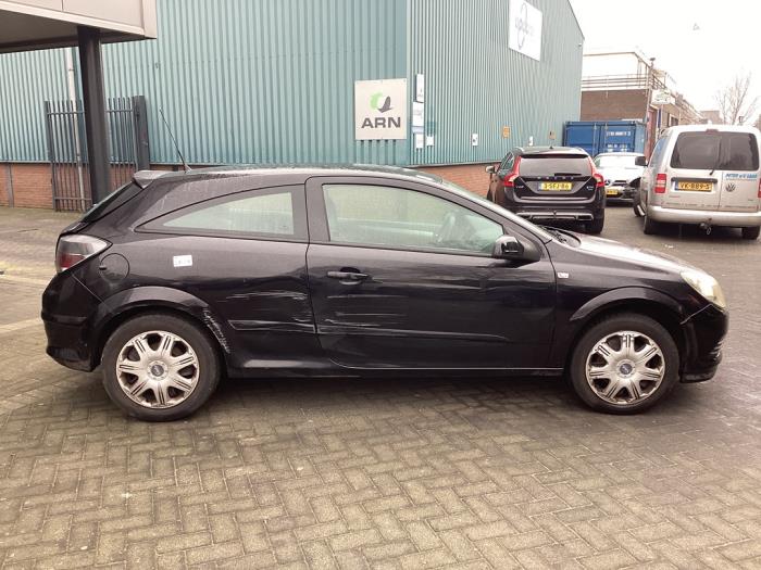 Opel Astra H GTC 1.6 16V Twinport Sloopvoertuig (2007, Zwart)