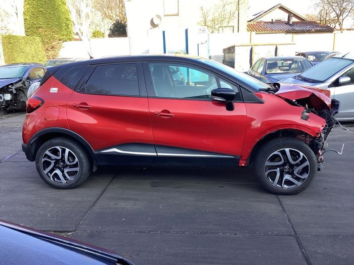 Renault Captur 1.2 TCE 16V EDC Sloopvoertuig (2017, Rood)