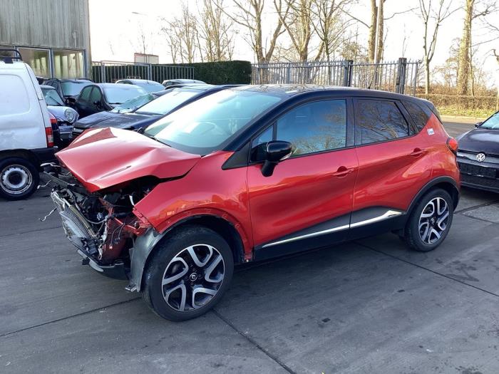 Renault Captur 1.2 TCE 16V EDC Sloopvoertuig (2017, Rood)