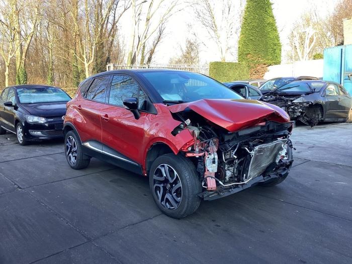 Renault Captur 1.2 TCE 16V EDC Sloopvoertuig (2017, Rood)