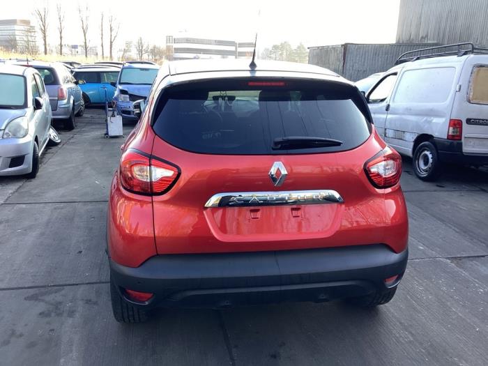 Renault Captur 1.2 TCE 16V EDC Sloopvoertuig (2017, Rood)