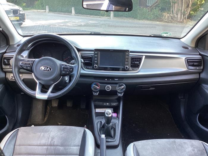 Kia Rio IV 1.0i T-GDi 100 12V Sloopvoertuig (2018, Wit)