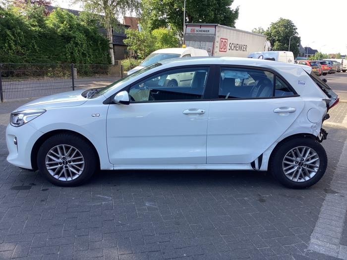 Kia Rio IV 1.0i T-GDi 100 12V Sloopvoertuig (2018, Wit)