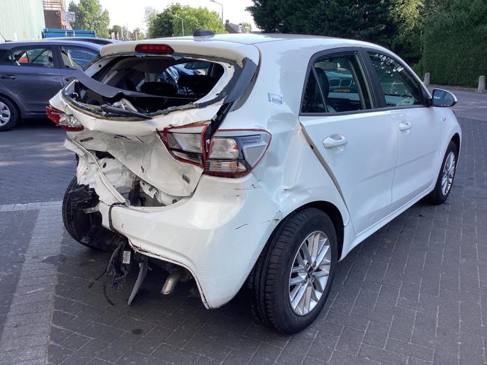 Kia Rio IV 1.0i T-GDi 100 12V Sloopvoertuig (2018, Wit)