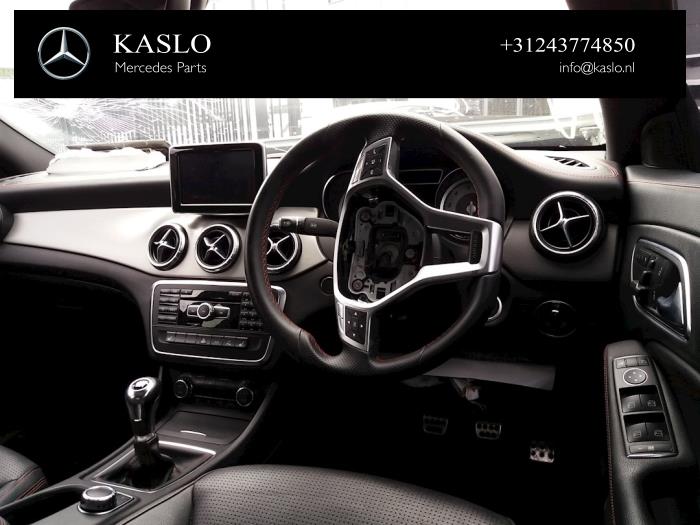 Mercedes CLA 1.6 CLA-180 16V Sloopvoertuig (2013, Wit)