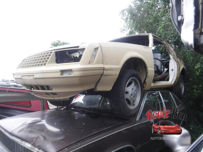 Ford Usa Mustang IV 4.2 V-8 Ghia,Cobra 2BBL. Sloopvoertuig (1980, Primer)