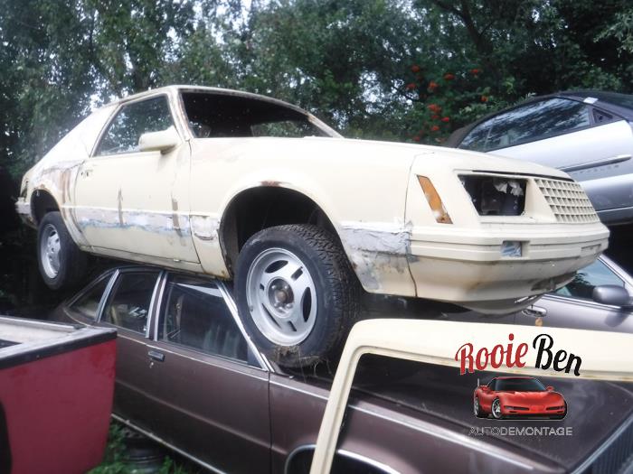 Ford Usa Mustang IV 4.2 V-8 Ghia,Cobra 2BBL. Sloopvoertuig (1980, Primer)