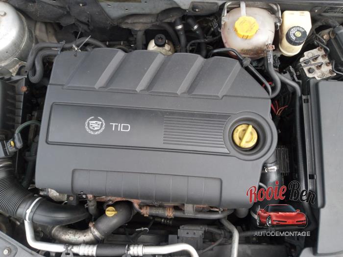 Cadillac BLS 1.9 TiD 16V Schadevoertuig (2006, Grijs)