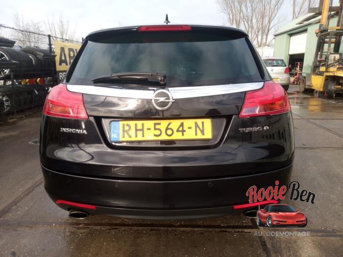 Opel Insignia Sports Tourer 2.0 Turbo 16V 4x4 Ecotec Sloopvoertuig ...