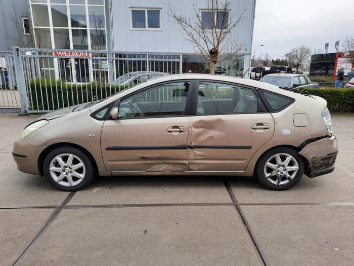 Toyota Prius 1.5 16V Sloopvoertuig (2005, Beige)