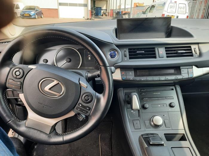 Lexus CT 200h 1.8 16V Sloopvoertuig (2020, Grijs)